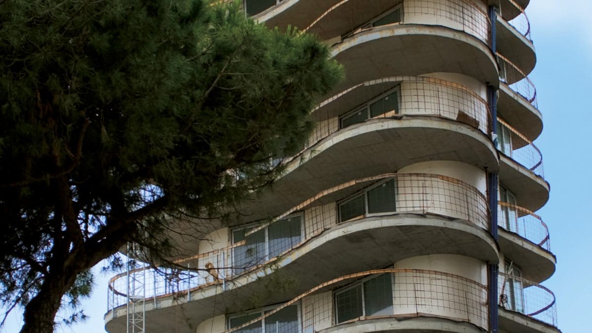 Coffrage balcon et parapet en béton - Arbloc